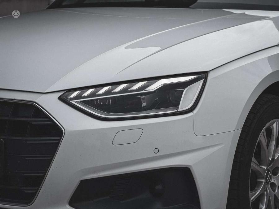 White Audi A4 2020 in Siauliai, with an engine capacity of 2.00 L and mileage of 172 thousand km for 17999 €, photo 17 on AUTOMOTO.COM.LV