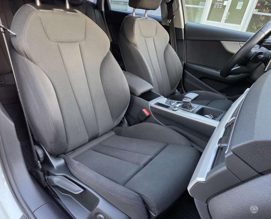 White Audi A4 2020 in Jonava, with an engine capacity of 2.00 L and mileage of 234 thousand km for 18250 €, photo 38 on AUTOMOTO.COM.LV