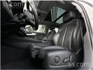 White Audi A4 2020 in Riga, with an engine capacity of 2.00 L and mileage of 225 thousand km for 20990 €, photo 6 on AUTOMOTO.COM.LV