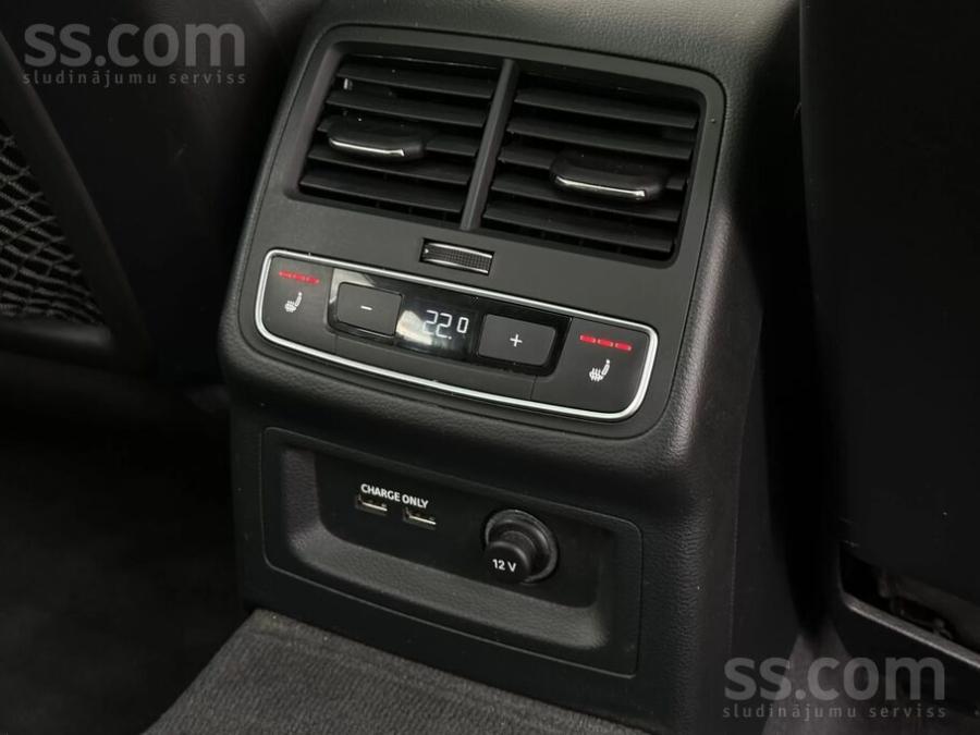White Audi A4 2020 in Riga, with an engine capacity of 2.00 L and mileage of 225 thousand km for 20990 €, photo 10 on AUTOMOTO.COM.LV