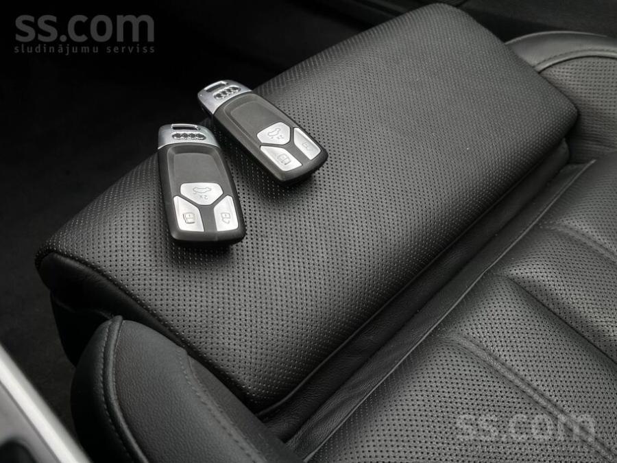 White Audi A4 2020 in Riga, with an engine capacity of 2.00 L and mileage of 225 thousand km for 20990 €, photo 11 on AUTOMOTO.COM.LV