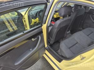 Dzeltens Audi A4 2002 Rīga, ar dzinēja tilpumu 1.80 L un nobraukumu 298 tūkst. km par 2500 €, foto 9 vietnē AUTOMOTO.COM.LV
