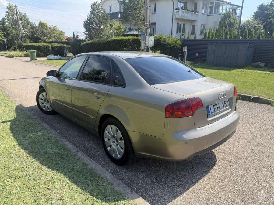 Dzeltens Audi A4 2006 Viļņa, ar dzinēja tilpumu 2.50 L un nobraukumu 300 tūkst. km par 1499 €, foto 12 vietnē AUTOMOTO.COM.LV