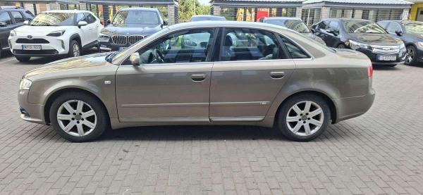 Желтый Ауди А4 2007 в Вильнюс, объемом двигателя 1.97 л и пробегом 312 тыс. км за 2150 €, фото 5 на AUTOMOTO.COM.LV