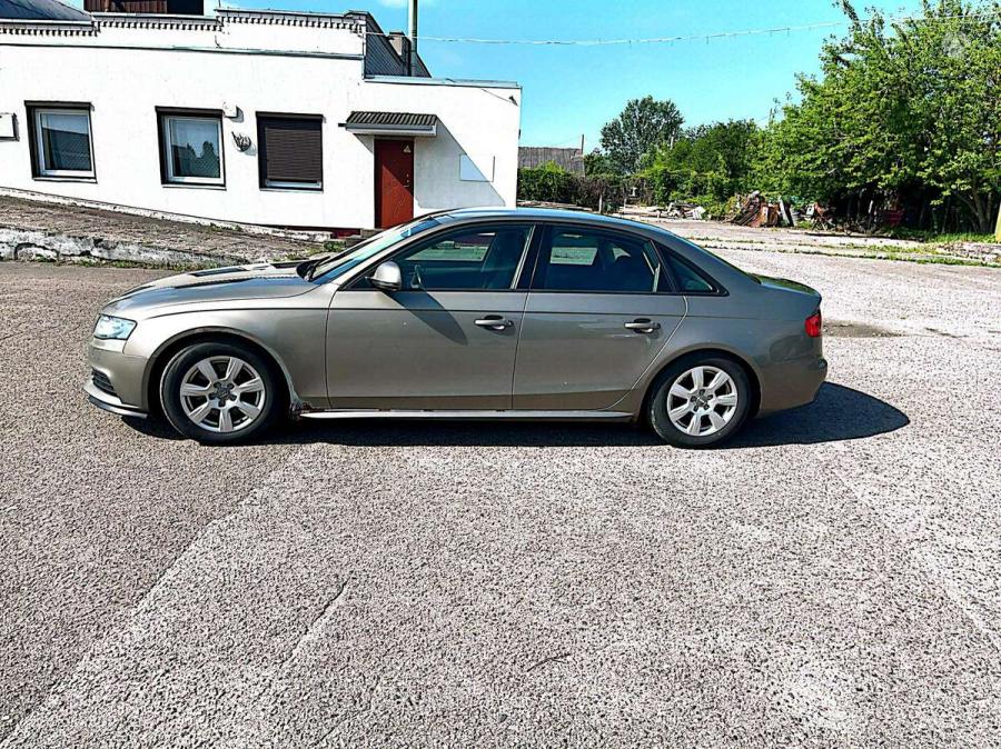 Dzeltens Audi A4 2008 Radviliškis, ar dzinēja tilpumu 1.97 L un nobraukumu 390 tūkst. km par 3200 €, foto 1 vietnē AUTOMOTO.COM.LV