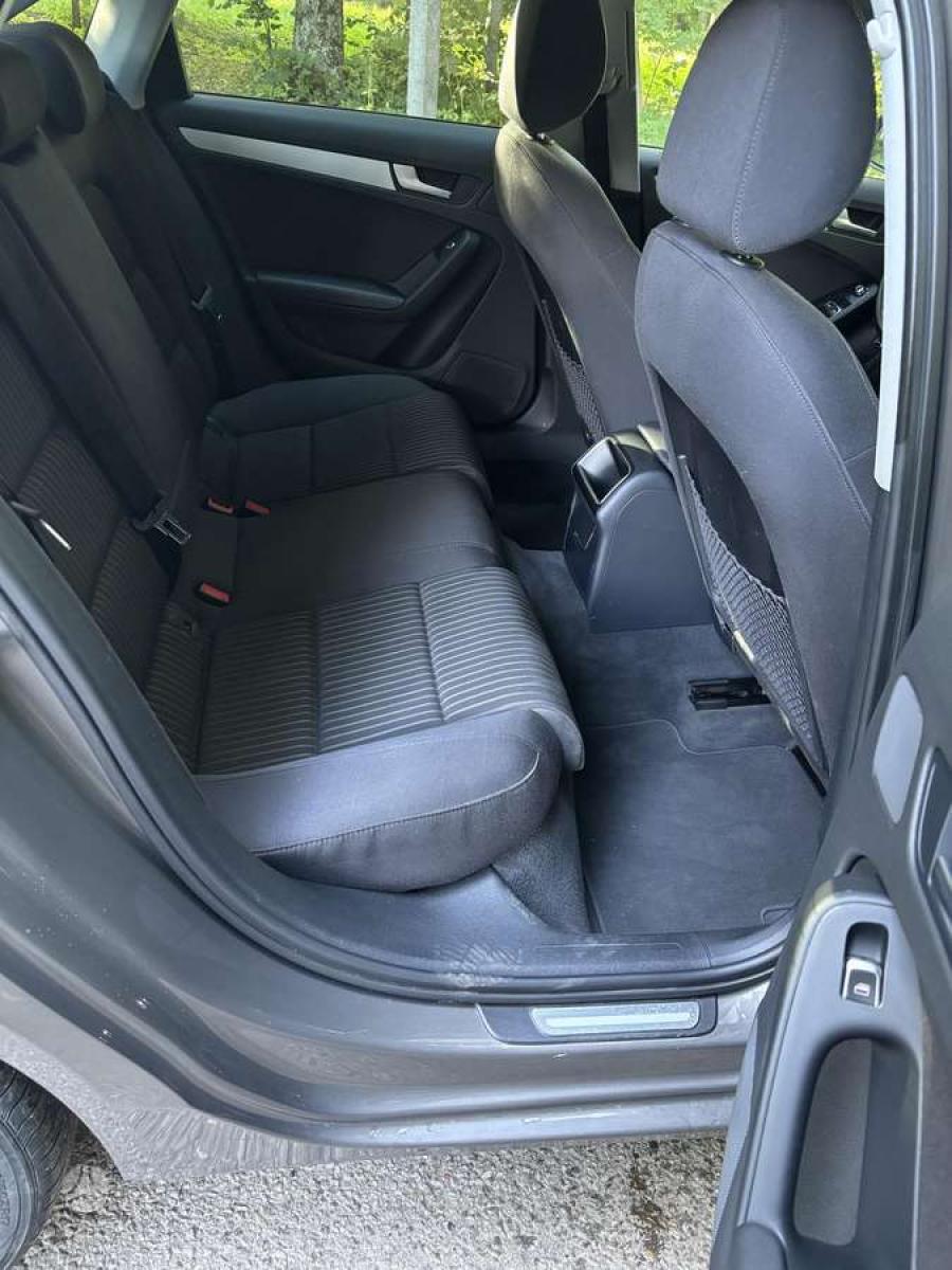 Dzeltens Audi A4 2015 Kėdainiai, ar dzinēja tilpumu 2.97 L un nobraukumu 257 tūkst. km par 9500 €, foto 10 vietnē AUTOMOTO.COM.LV