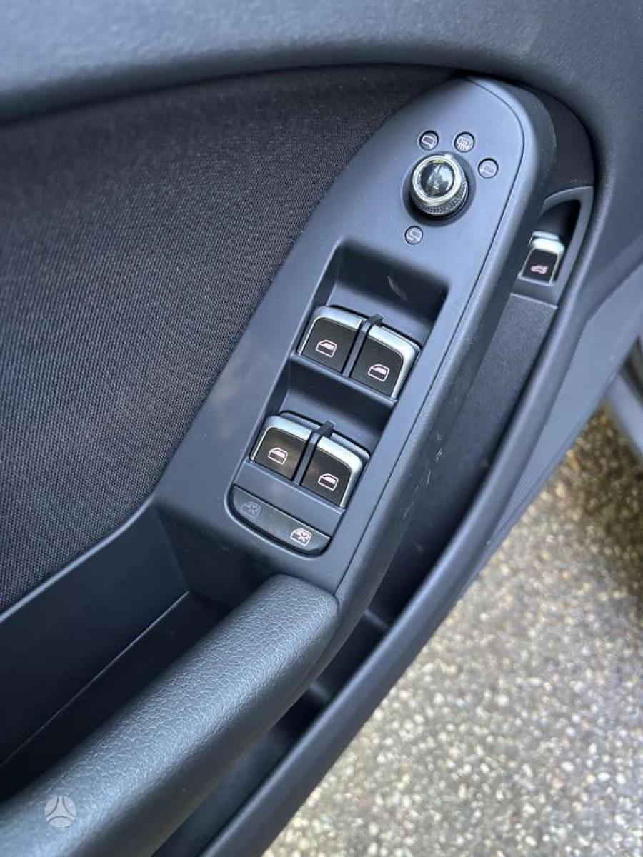 Dzeltens Audi A4 2015 Kėdainiai, ar dzinēja tilpumu 2.97 L un nobraukumu 257 tūkst. km par 9500 €, foto 13 vietnē AUTOMOTO.COM.LV