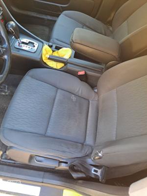 Yellow Audi A4 2005 in Kaunas, with an engine capacity of 2.00 L and mileage of 452 thousand km for 800 €, photo 9 on AUTOMOTO.COM.LV