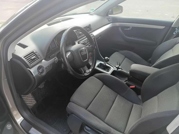 Dzeltens Audi A4 2006 Kazlų Rūda, ar dzinēja tilpumu 1.97 L un nobraukumu 357 tūkst. km par 2750 €, foto 8 vietnē AUTOMOTO.COM.LV