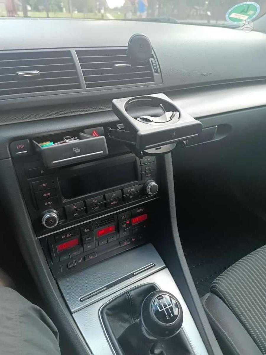 Dzeltens Audi A4 2006 Kazlų Rūda, ar dzinēja tilpumu 1.97 L un nobraukumu 357 tūkst. km par 2750 €, foto 11 vietnē AUTOMOTO.COM.LV