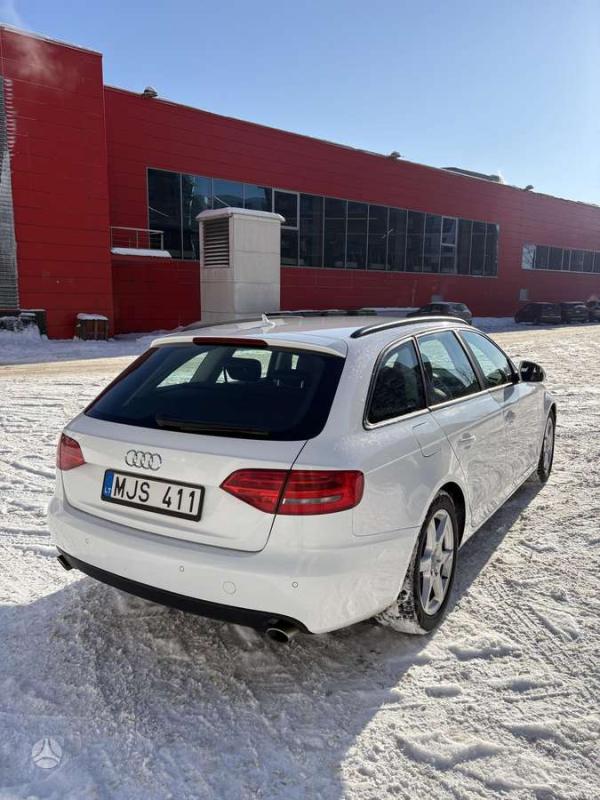 Dzeltens Audi A4 2009 Viļņa, ar dzinēja tilpumu 2.70 L un nobraukumu 407 tūkst. km par 3900 €, foto 4 vietnē AUTOMOTO.COM.LV