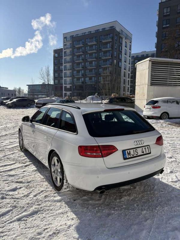 Dzeltens Audi A4 2009 Viļņa, ar dzinēja tilpumu 2.70 L un nobraukumu 407 tūkst. km par 3900 €, foto 5 vietnē AUTOMOTO.COM.LV