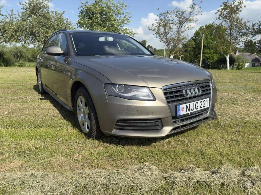 Dzeltens Audi A4 2011 Kaišiadorys, ar dzinēja tilpumu 1.97 L un nobraukumu 318 tūkst. km par 6150 €, foto 3 vietnē AUTOMOTO.COM.LV