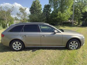 Dzeltens Audi A4 2011 Kaišiadorys, ar dzinēja tilpumu 1.97 L un nobraukumu 318 tūkst. km par 6150 €, foto 4 vietnē AUTOMOTO.COM.LV