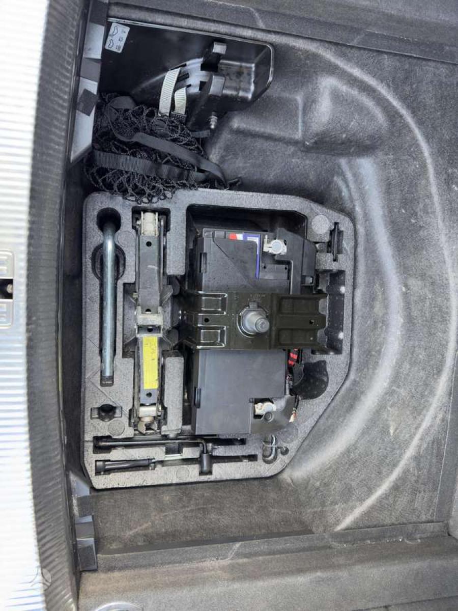 Dzeltens Audi A4 2011 Kaišiadorys, ar dzinēja tilpumu 1.97 L un nobraukumu 318 tūkst. km par 6150 €, foto 12 vietnē AUTOMOTO.COM.LV