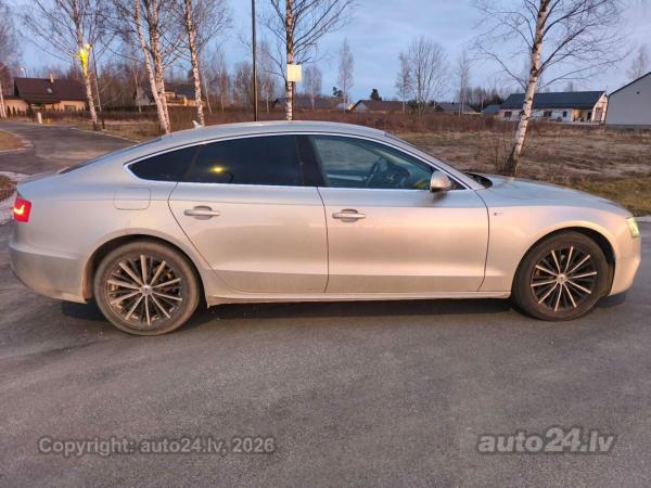Smilšu krāsa Audi A5 2013 Tartu, ar dzinēja tilpumu 2.00 L un nobraukumu 246 tūkst. km par 10000 €, foto 7 vietnē AUTOMOTO.COM.LV