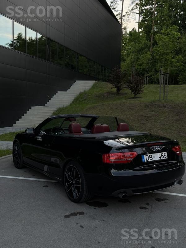 Black Audi A5 2009 in Riga, with an engine capacity of 3.00 L and mileage of 225 thousand km for 10450 €, photo 4 on AUTOMOTO.COM.LV