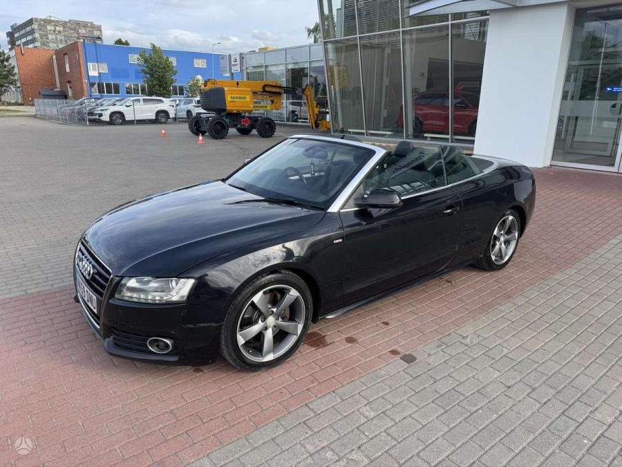 Black Audi A5 2009 in Siauliai, with an engine capacity of 2.97 L and mileage of 340 thousand km for 3500 €, photo 11 on AUTOMOTO.COM.LV