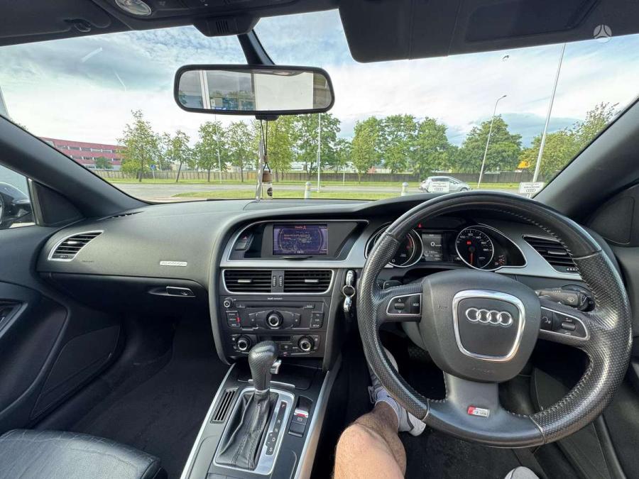 Black Audi A5 2009 in Siauliai, with an engine capacity of 2.97 L and mileage of 340 thousand km for 3500 €, photo 14 on AUTOMOTO.COM.LV