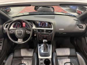 Black Audi A5 2010 in Vilnius, with an engine capacity of 1.98 L and mileage of 113 thousand km for 8290 €, photo 17 on AUTOMOTO.COM.LV