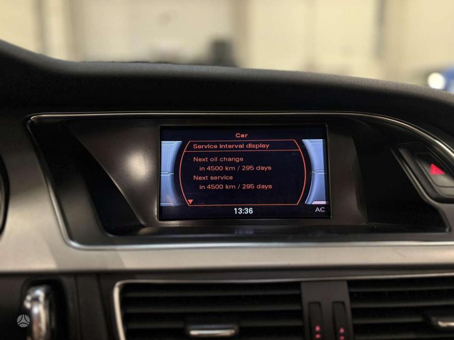 Black Audi A5 2010 in Vilnius, with an engine capacity of 1.98 L and mileage of 113 thousand km for 8290 €, photo 24 on AUTOMOTO.COM.LV