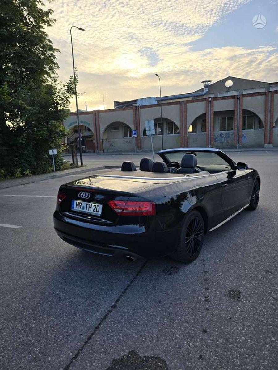 Black Audi A5 2011 in Ukmerge, with an engine capacity of 2.97 L and mileage of 258 thousand km for 8999 €, photo 8 on AUTOMOTO.COM.LV