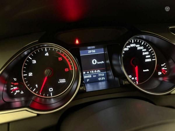 Black Audi A5 2012 in Marijampole, with an engine capacity of 2.70 L and mileage of 284 thousand km for 8500 €, photo 3 on AUTOMOTO.COM.LV