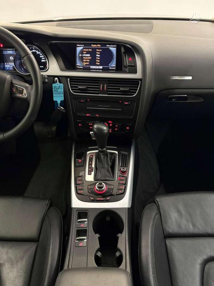 Black Audi A5 2012 in Marijampole, with an engine capacity of 2.70 L and mileage of 284 thousand km for 8500 €, photo 23 on AUTOMOTO.COM.LV
