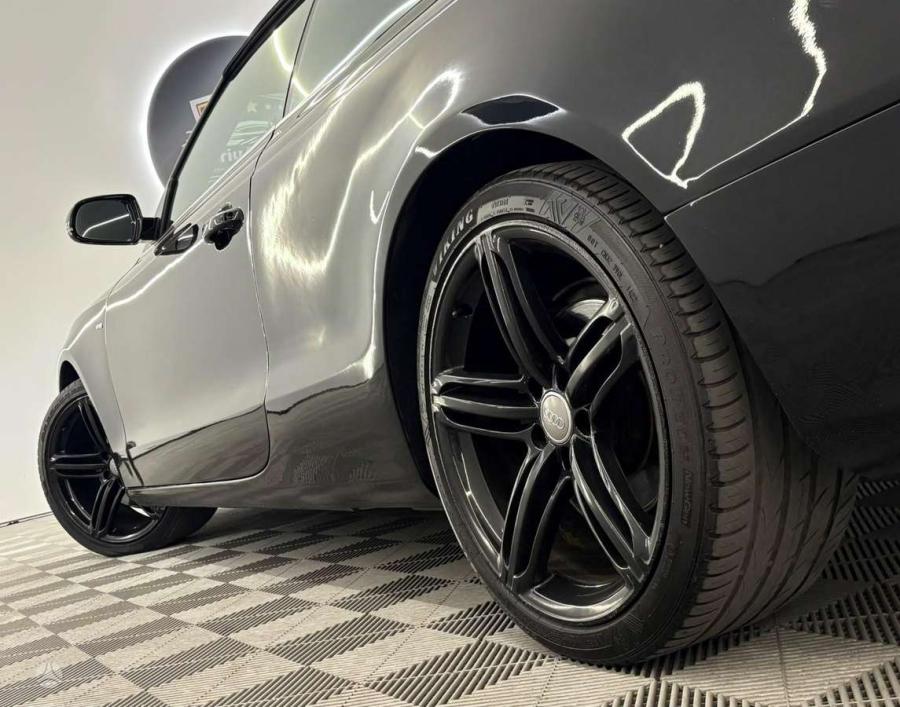 Black Audi A5 2012 in Marijampole, with an engine capacity of 2.70 L and mileage of 284 thousand km for 8500 €, photo 26 on AUTOMOTO.COM.LV