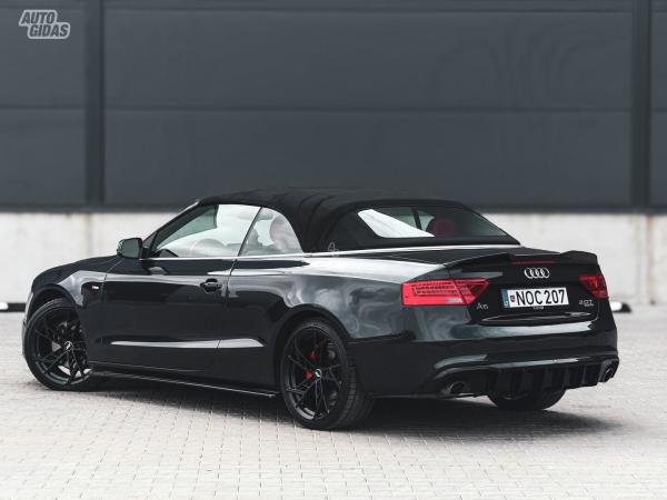 Black Audi A5 2013 in Siauliai, with an engine capacity of 2.00 L and mileage of 123 thousand km for 14500 €, photo 6 on AUTOMOTO.COM.LV
