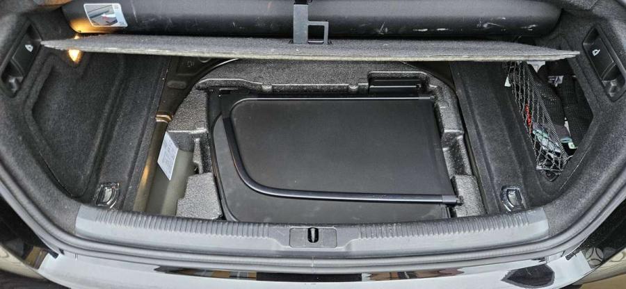 Black Audi A5 2016 in Telschi, with an engine capacity of 1.97 L and mileage of 220 thousand km for 12300 €, photo 25 on AUTOMOTO.COM.LV