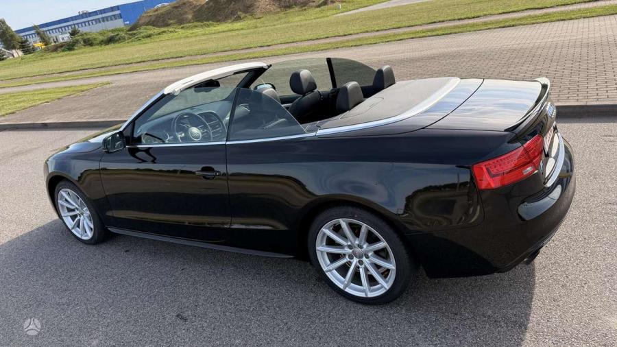 Black Audi A5 2017 in Klaipeda, with an engine capacity of 2.00 L and mileage of 90 thousand km for 16500 €, photo 15 on AUTOMOTO.COM.LV