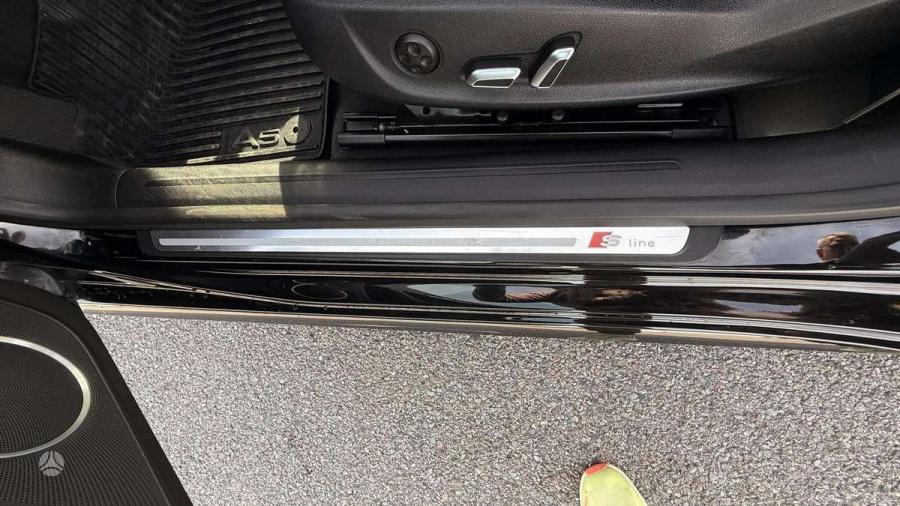 Black Audi A5 2017 in Klaipeda, with an engine capacity of 2.00 L and mileage of 90 thousand km for 16500 €, photo 25 on AUTOMOTO.COM.LV