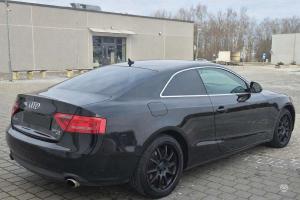 Black Audi A5 2007 in Raseiniai, with an engine capacity of 3.00 L and mileage of 240 thousand km for 3999 €, photo 4 on AUTOMOTO.COM.LV