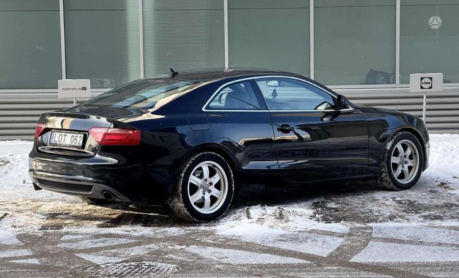 Melns Audi A5 2007 Viļņa, ar dzinēja tilpumu 2.97 L un nobraukumu 340 tūkst. km par 3500 €, foto 3 vietnē AUTOMOTO.COM.LV