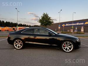 Black Audi A5 2007 in Riga, with an engine capacity of 3.00 L and mileage of 335 thousand km for 6999 €, photo 6 on AUTOMOTO.COM.LV
