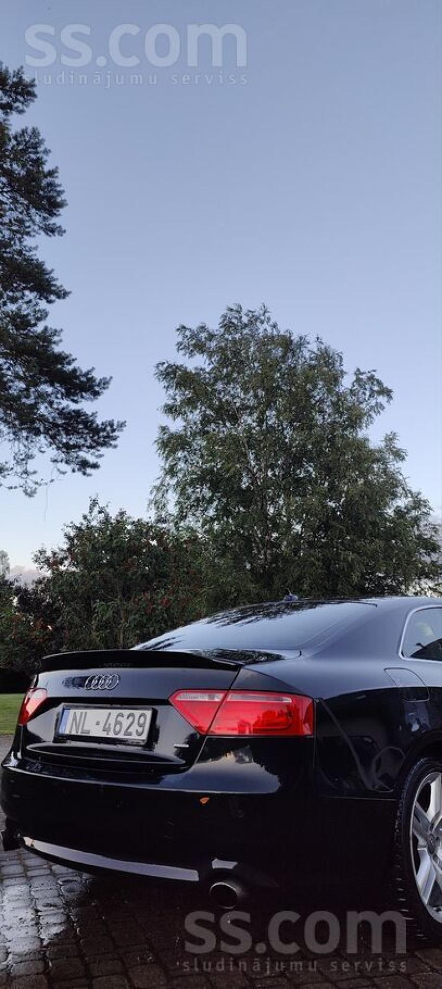 Black Audi A5 2007 in Riga, with an engine capacity of 3.00 L and mileage of 305 thousand km for 8400 €, photo 4 on AUTOMOTO.COM.LV