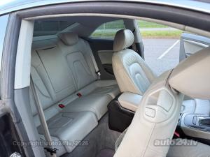 Melns Audi A5 2007 Tallina, ar dzinēja tilpumu 2.70 L un nobraukumu 355 tūkst. km par 3500 €, foto 13 vietnē AUTOMOTO.COM.LV