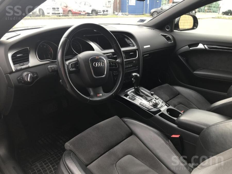 Black Audi A5 2008 in Riga, with an engine capacity of 3.20 L and mileage of 211 thousand km for 8000 €, photo 8 on AUTOMOTO.COM.LV