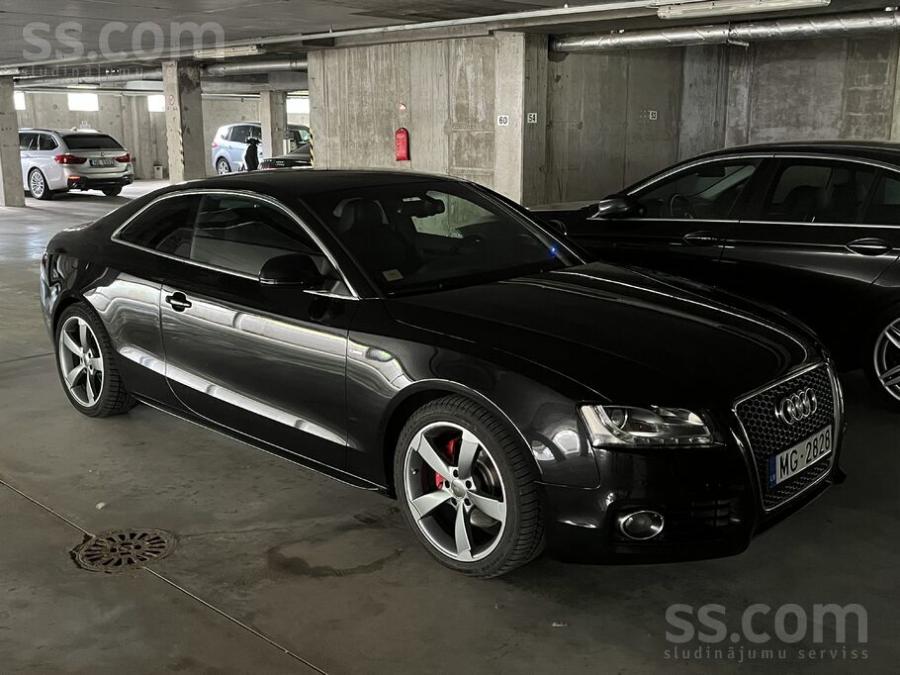 Black Audi A5 2008 in Riga, with an engine capacity of 3.20 L and mileage of 211 thousand km for 8000 €, photo 13 on AUTOMOTO.COM.LV