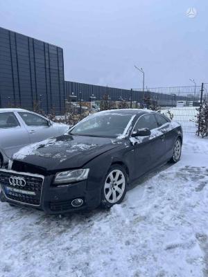 Melns Audi A5 2008 Viļņa, ar dzinēja tilpumu 2.97 L un nobraukumu 300 tūkst. km par 3700 €, foto  vietnē AUTOMOTO.COM.LV
