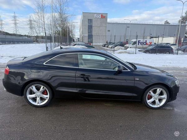 Black Audi A5 2008 in Vilnius, with an engine capacity of 2.70 L and mileage of 292 thousand km for 5200 €, photo 7 on AUTOMOTO.COM.LV
