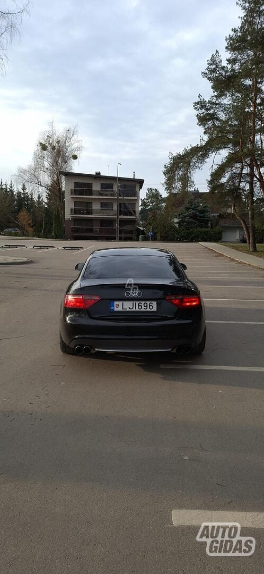Black Audi A5 2008 in Kaunas, with an engine capacity of 2.70 L and mileage of 354 thousand km for 4999 €, photo 9 on AUTOMOTO.COM.LV