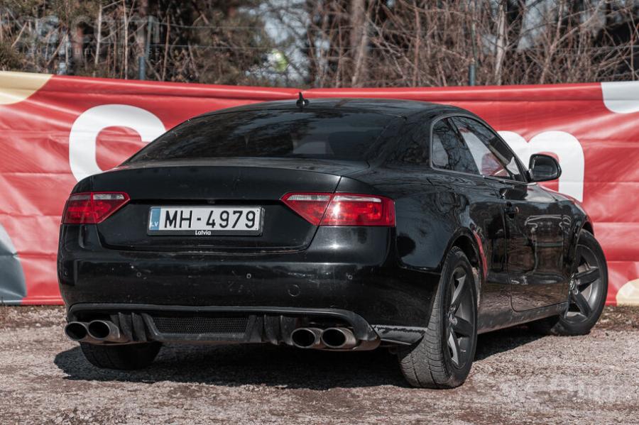 Melns Audi A5 2008 Rīga, ar dzinēja tilpumu 2.70 L un nobraukumu 269 tūkst. km par 5650 €, foto 4 vietnē AUTOMOTO.COM.LV