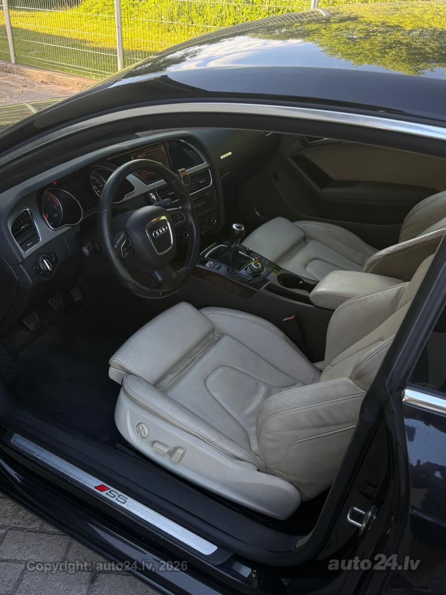 Black Audi A5 2008 in Parnu, with an engine capacity of 3.00 L and mileage of 235 thousand km for 4990 €, photo 15 on AUTOMOTO.COM.LV