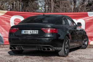 Black Audi A5 2008 in Riga, with an engine capacity of 2.70 L and mileage of 269 thousand km for 5650 €, photo 4 on AUTOMOTO.COM.LV