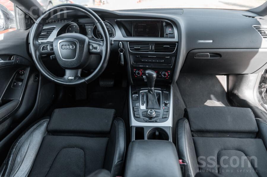 Black Audi A5 2008 in Riga, with an engine capacity of 2.70 L and mileage of 269 thousand km for 5650 €, photo 6 on AUTOMOTO.COM.LV
