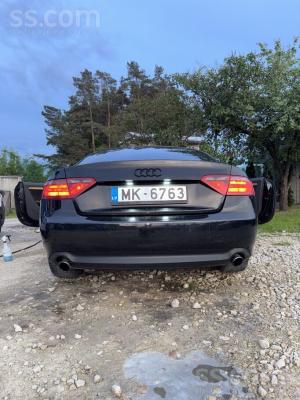 Black Audi A5 2008 in Riga, with an engine capacity of 3.00 L and mileage of 372 thousand km for 4200 €, photo 4 on AUTOMOTO.COM.LV