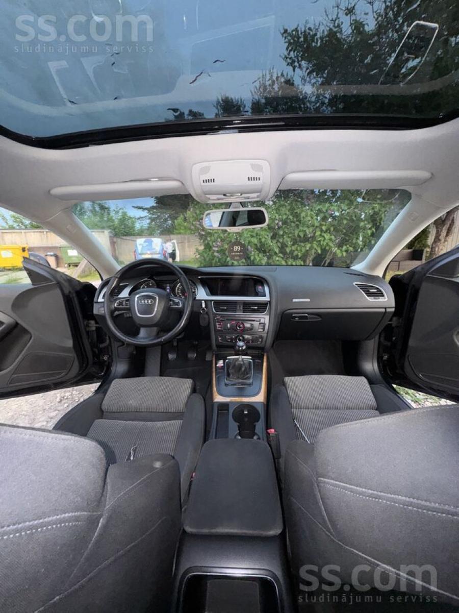 Black Audi A5 2008 in Riga, with an engine capacity of 3.00 L and mileage of 372 thousand km for 4200 €, photo 10 on AUTOMOTO.COM.LV