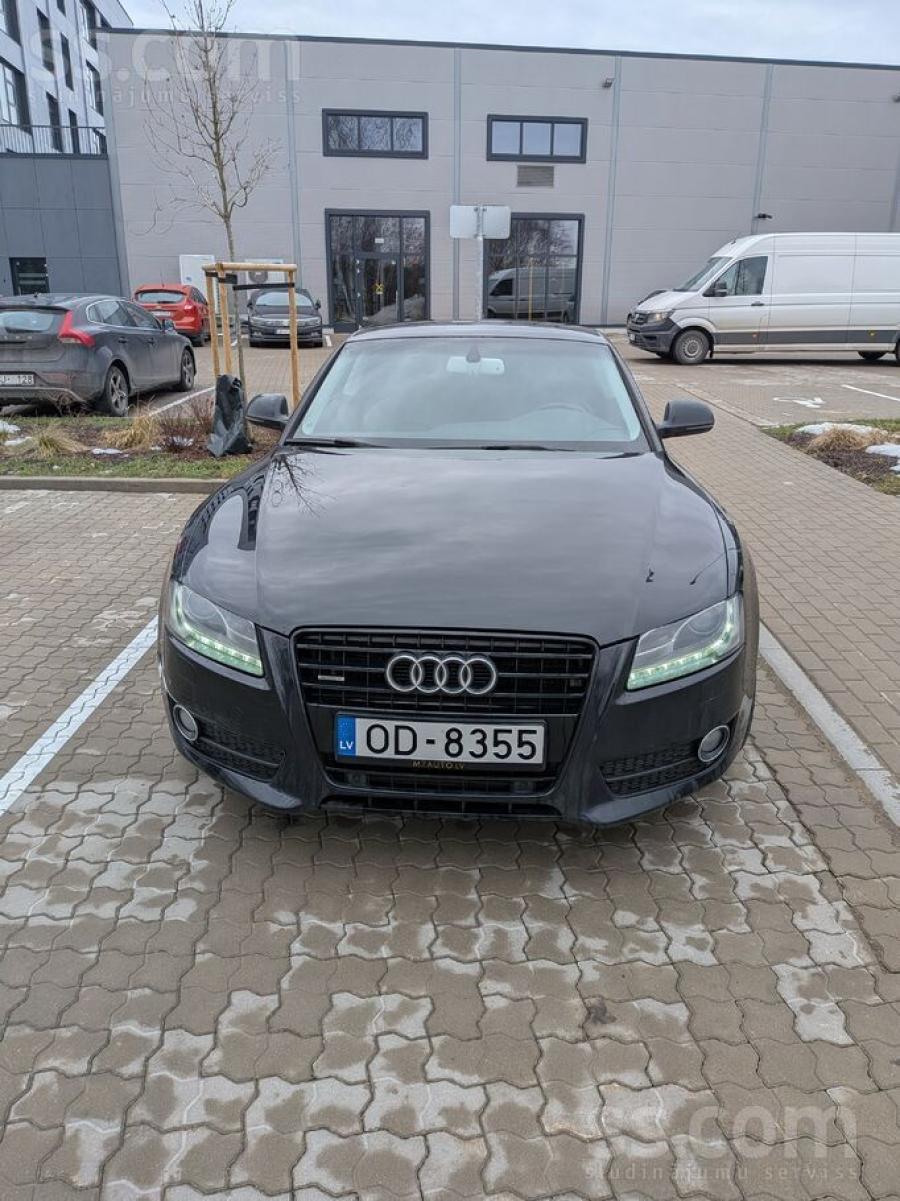 Black Audi A5 2008 in Riga, with an engine capacity of 3.00 L and mileage of 368 thousand km for 7000 €, photo 1 on AUTOMOTO.COM.LV